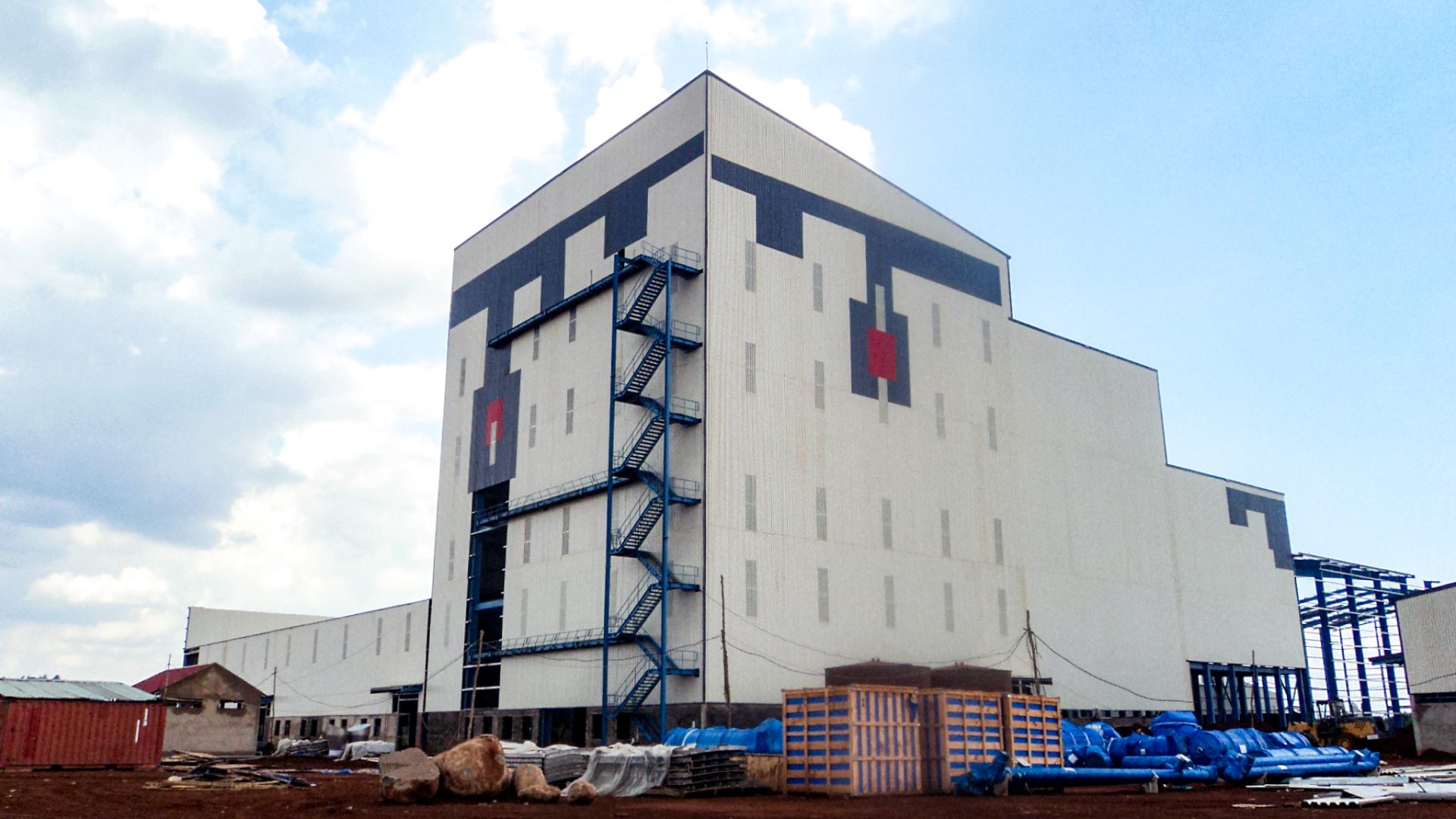 Instant Coffee Factory, 42.5m-high (Vietnam) | Pebsteel